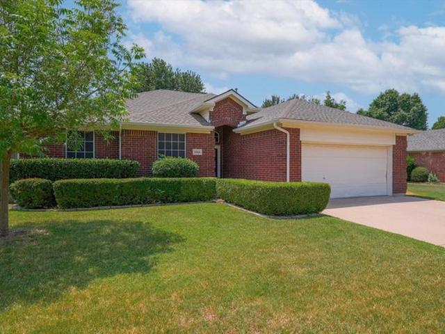 1414 Park Palisades Dr, Corinth, TX 76210