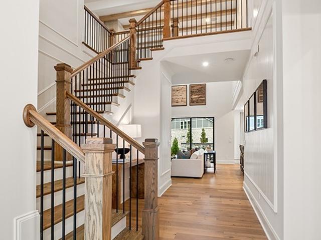 1414 Round Hill Lane