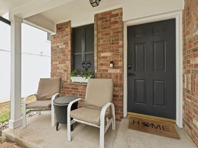 1414 Strickland Dr