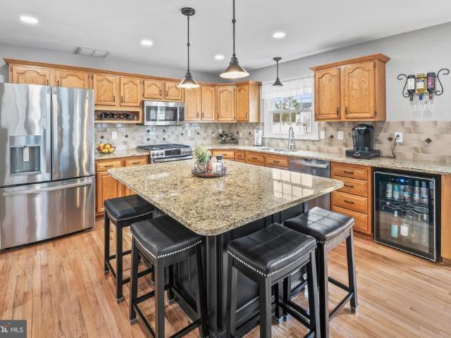 1414 Swan Lane