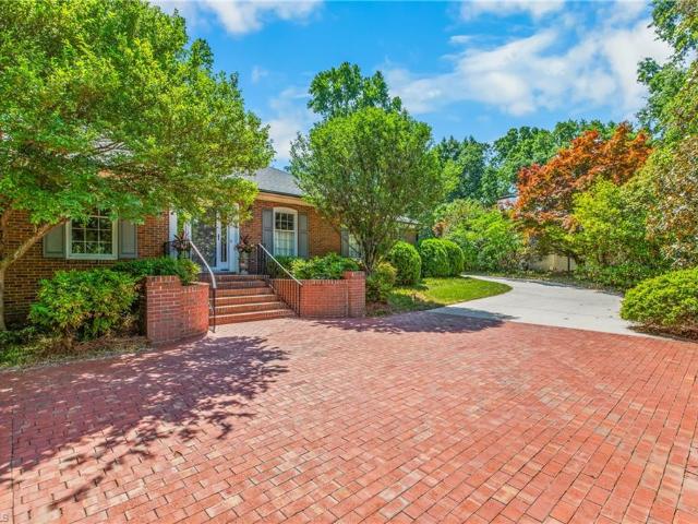 1414 Trafalgar Drive