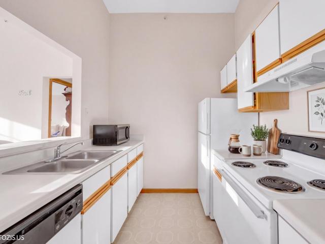 1414 W Clear Water Circle # 2F