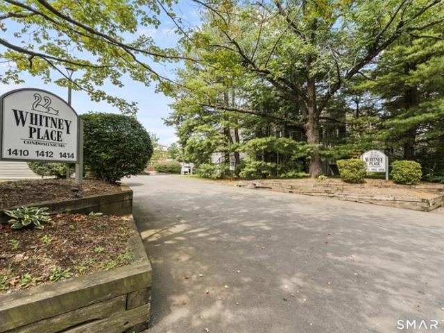 1414 Whitney Ave Apt D1, Hamden, CT 06517