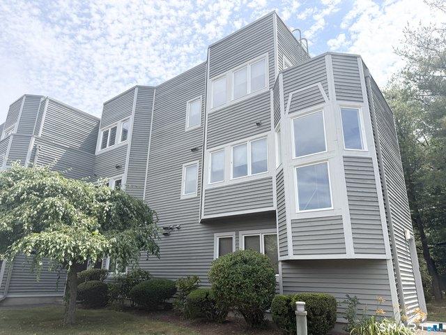 1414 Whitney Ave Apt G3, Hamden, CT 06517