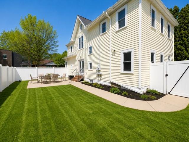 1414 Xerxes Ave N, Minneapolis, MN 55411
