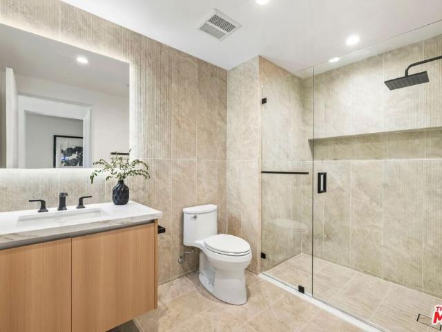 1414 1/2 S Beverly Dr 201
