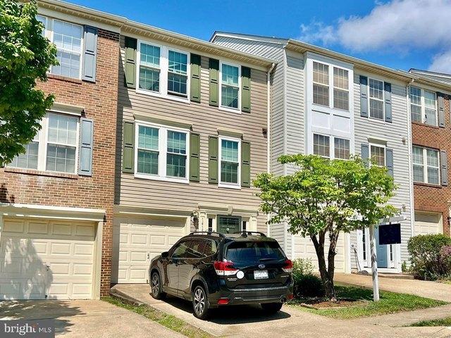 14158 Darkwood Cir, Centreville, VA 20121