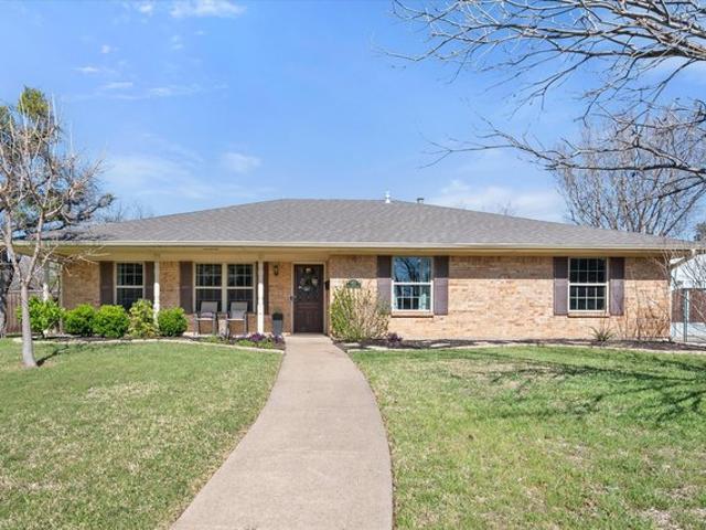 1415 Moss Rose Cir, Irving, TX 75061
