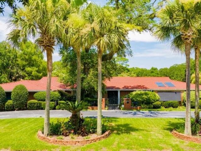 1415 N Barcelona St, Pensacola, FL 32501