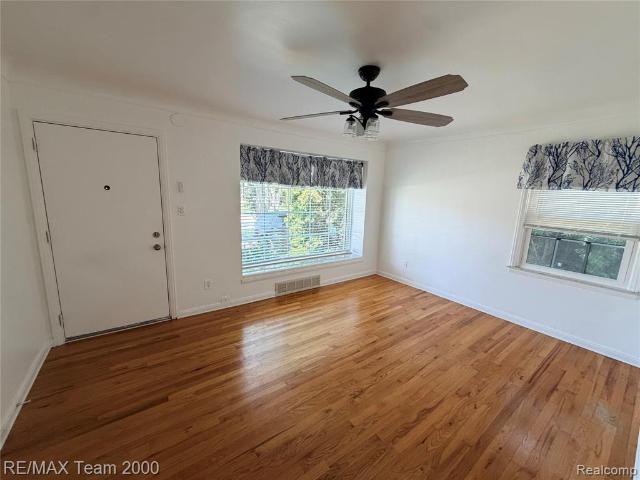 1415 Oakland Court