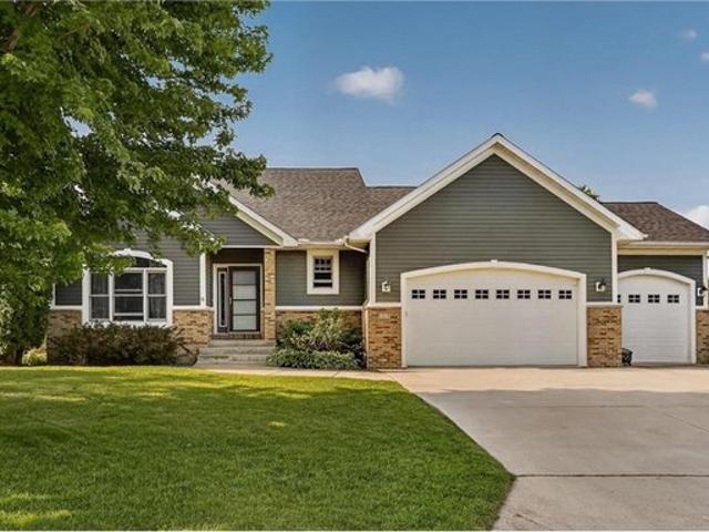 1415 Cottage Ln SE, Owatonna, MN 55060
