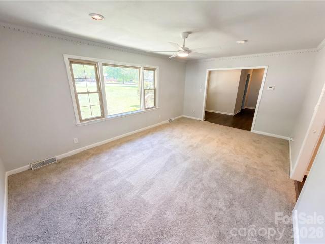 1415 Crestfield Drive