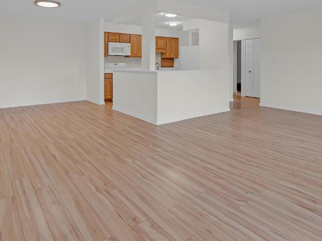 1415 E Central Road # 305A