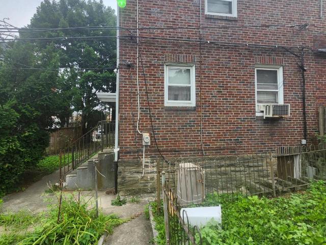 1415 E Washington Lane