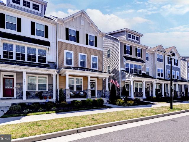 1415 Harwinton Ct, Newport News, VA 23608 | MLS #VANN2000 | Compass