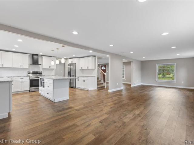 1415 John R Road