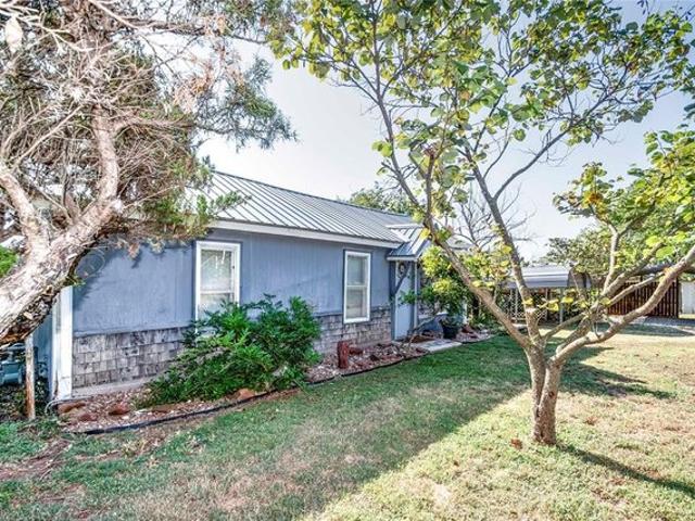1415 Keokuk Ave, Chandler, OK 74834