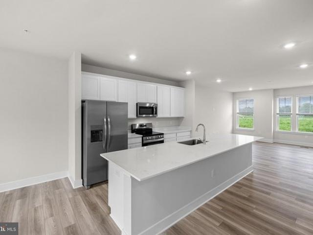 1415 Lake Geneva Dr, Trappe, MD 21673