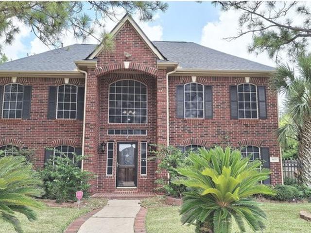 1415 Pine Forest Dr, Pearland, TX 77581