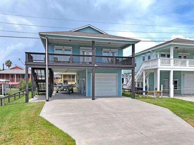 1415 S Magnolia, ROCKPORT, TX 78382