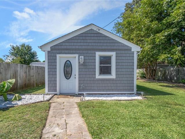 1415 Willow AVE