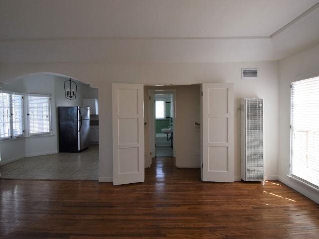 1415 1 Bedroom Apartment for Rent at 1415 S Sierra Bonita Ave, Los Angeles, CA 90019 PICO