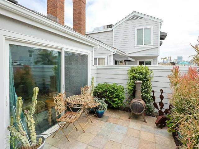 1415 1st Street