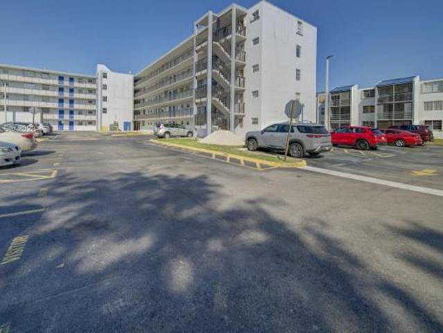14165 87th St SW #D404, Miami, FL 33183