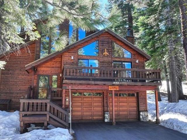 14165 Copenhagen Dr, Truckee, CA 96161