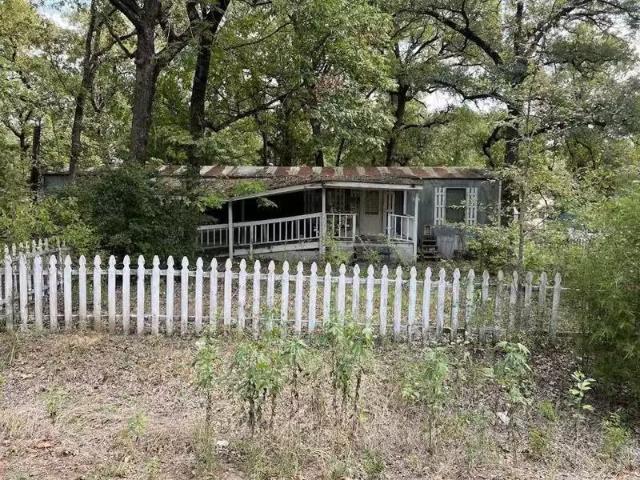 14169 Quanah Parker Trl, Log Cabin, TX 75148