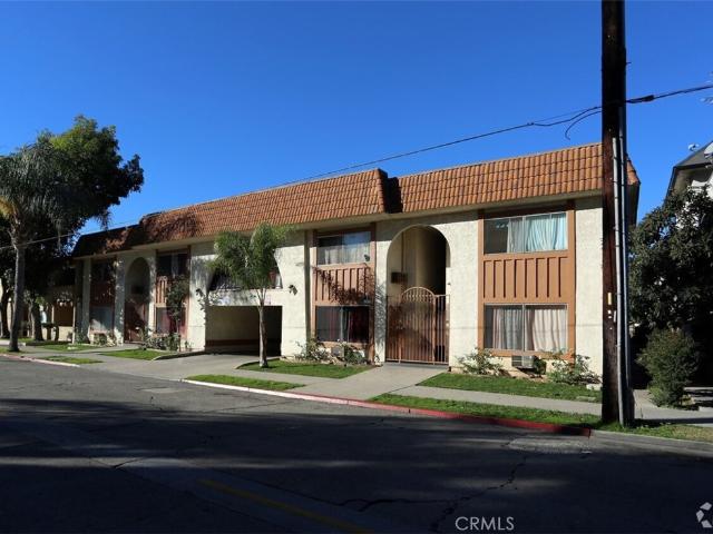 1416 N Spurgeon St, Santa Ana, CA 92701 | MLS #OC26051 | Compass