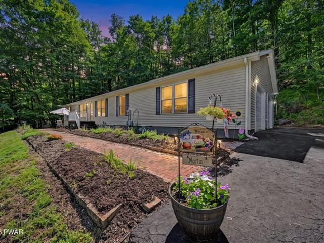 1416 Overlook Ave, Honesdale, PA 18431