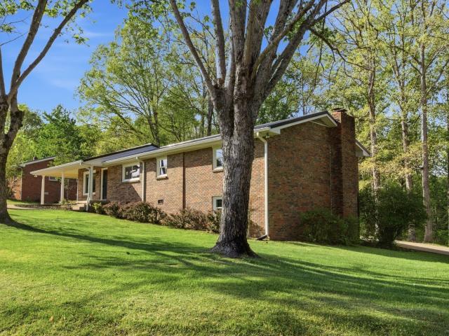 1416 Oakmont Circle