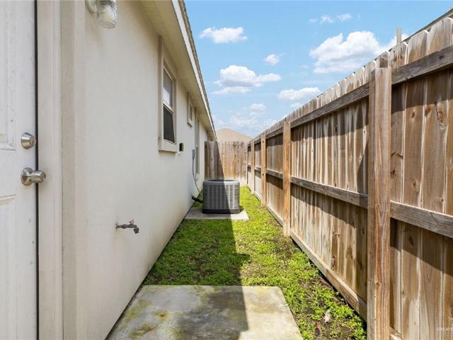1416 Alta Vista Avenue 3