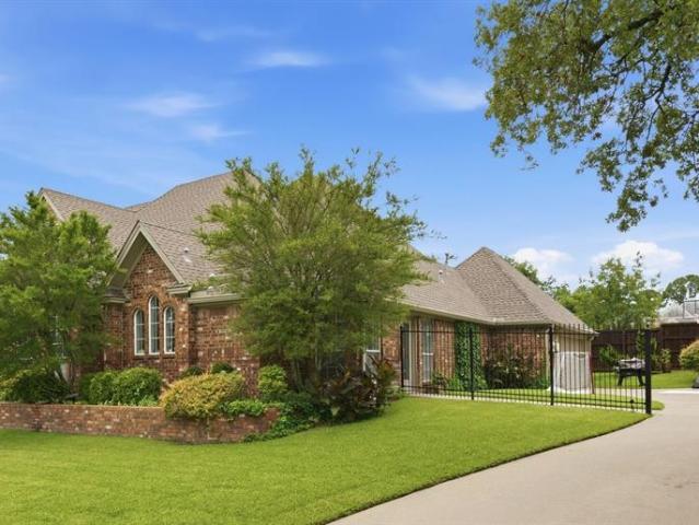 1416 Bear Run