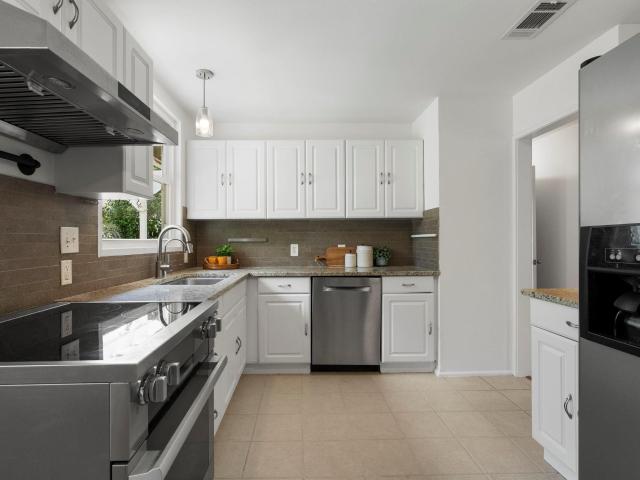 1416 Corona Dr