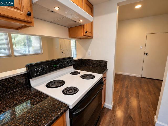 1416 Del Rio Cir B