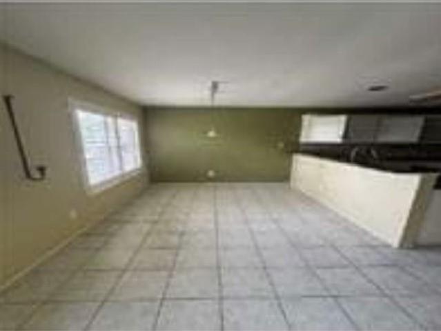 1416 Drake Lane