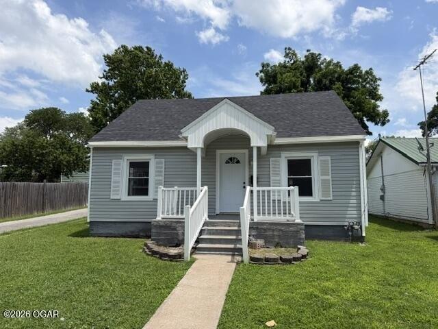 1416 Forest St, Carthage, MO 64836