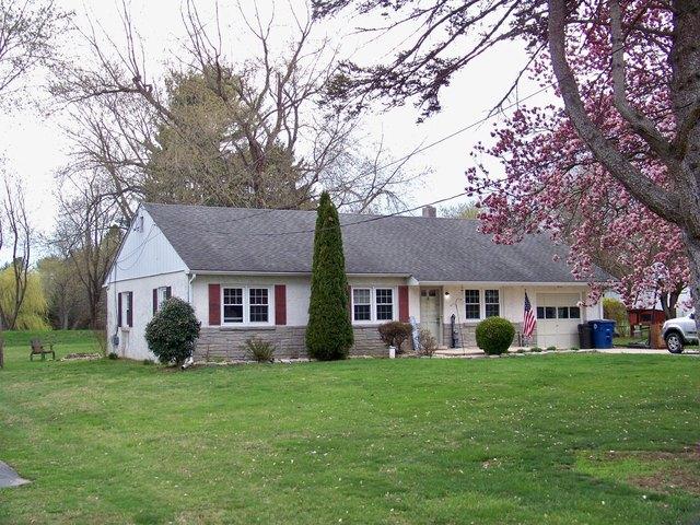 1416 Horse Shoe Pike, Glenmoore, PA 19343