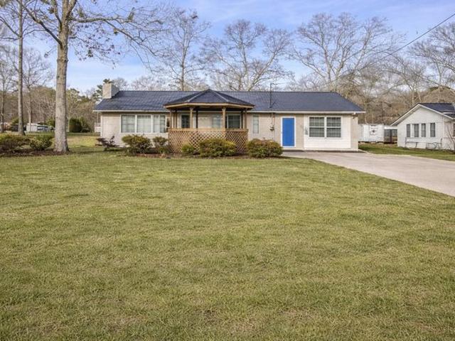 1416 Litzler Dr, Manning, SC 29102