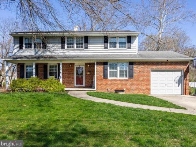 1416 Longfellow Dr, Cherry Hill, NJ 08003