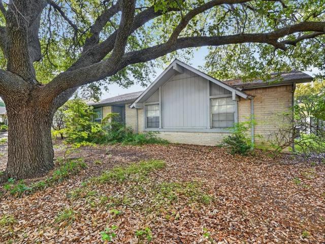 1416 Pioneer Lane
