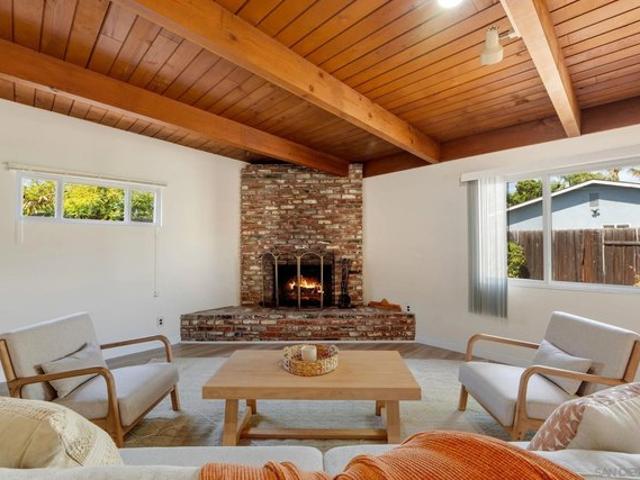 1416 S Maple St, Escondido, CA 92025