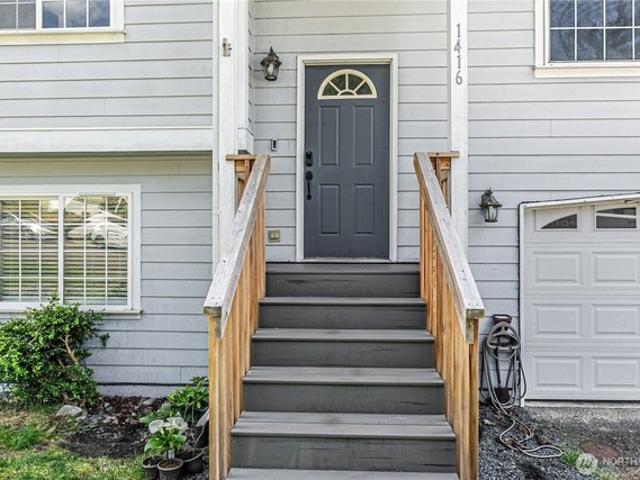1416 th Street Ct E, Spanaway, WA 98387