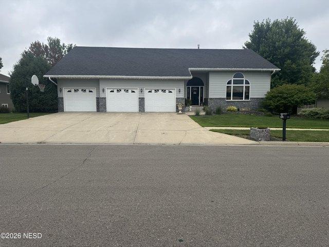 1416 12th Ave NE, Watertown, SD 57201