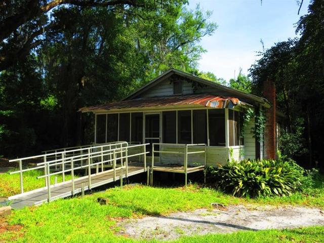 1417 Mainline Dr, Quincy, FL 32351