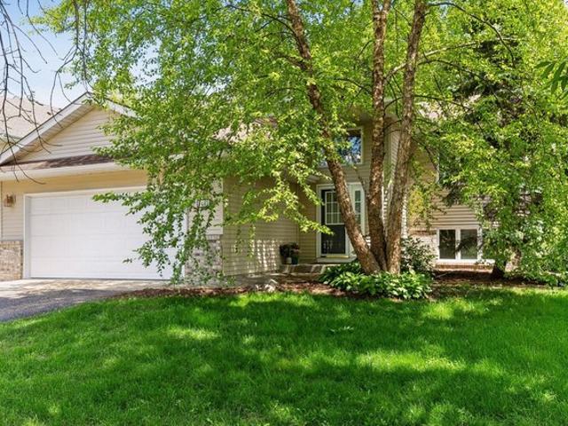 1417 McKnight Cir, Victoria, MN 55386