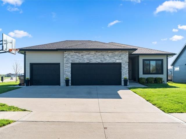 1417 NE Main St, Grimes, IA 50111