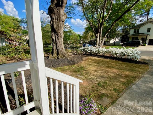 1417 Cortland Road W